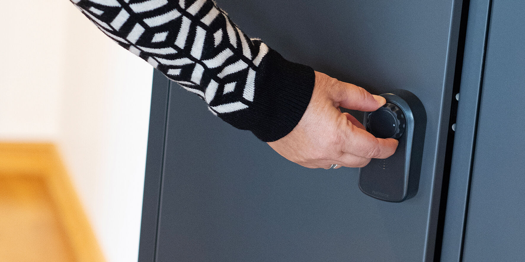 Flexlock Visible Card | Products | Swedstyle